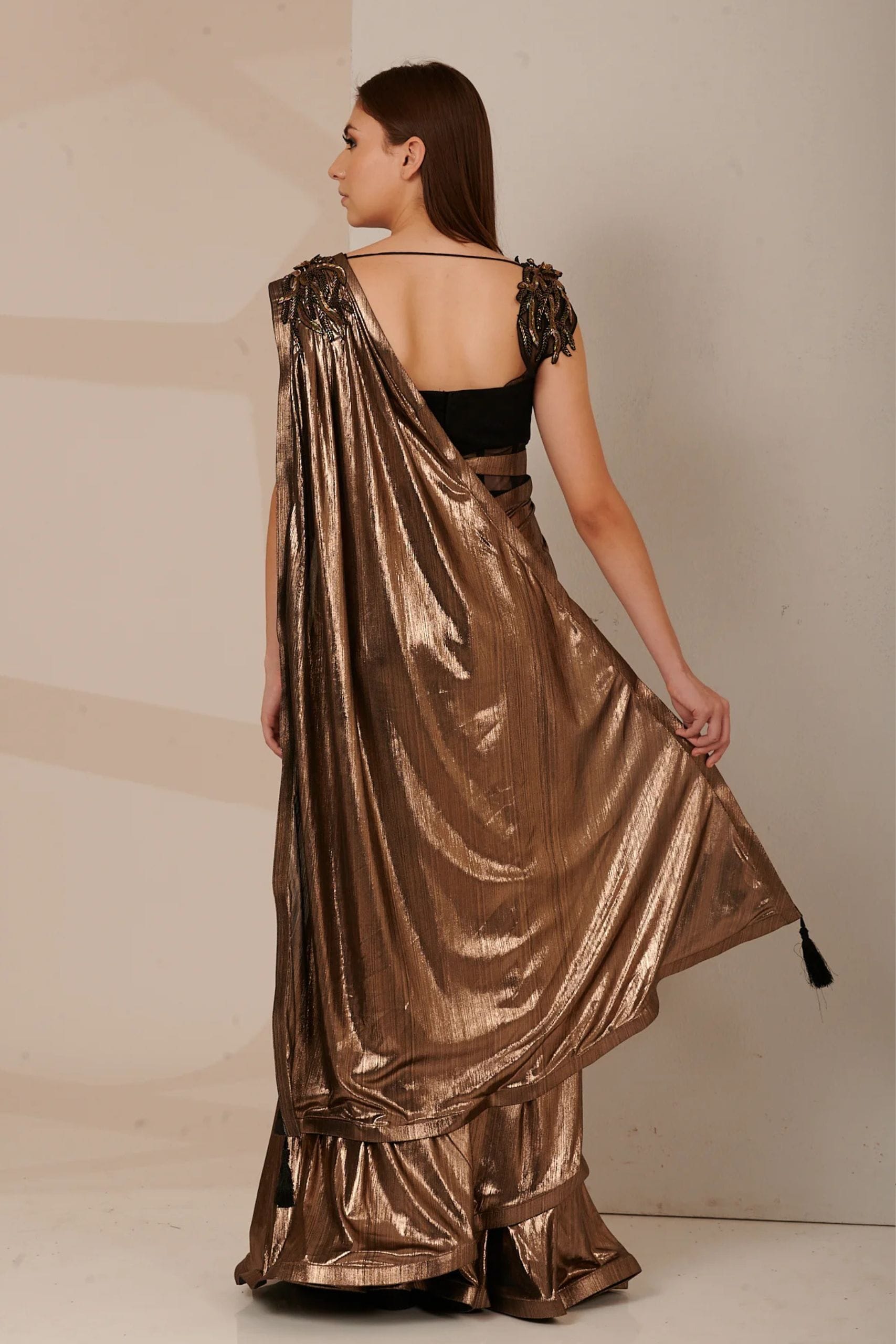 Antique Gold Kali Drape Saree – rashitasehra.com
